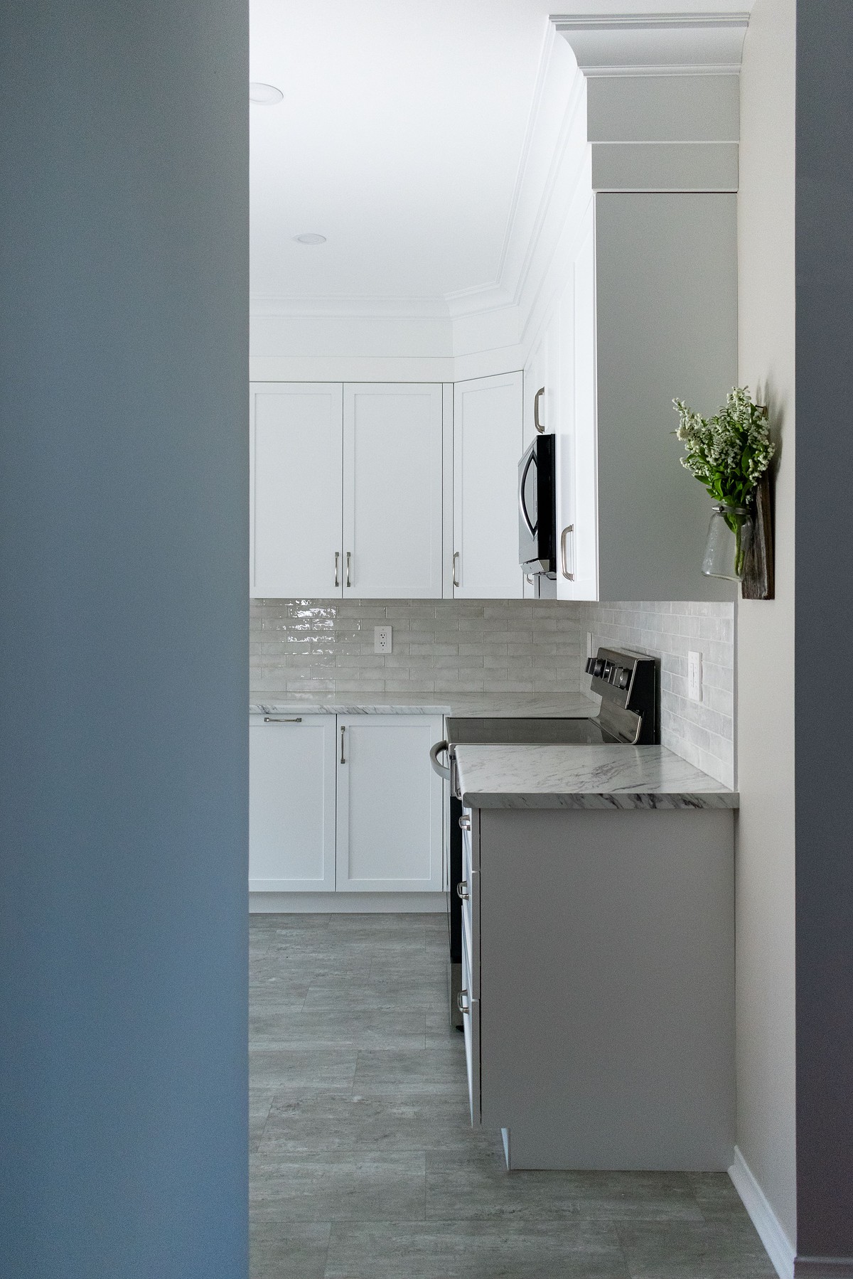 Innisfil Classic White Custom Kitchen - Total Living Concepts - Kitchen ...