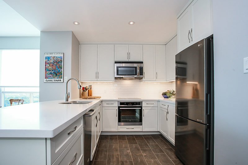 Modern Condo Kitchen - Total Living Concepts